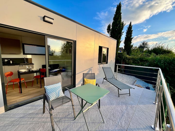 Coquette Maisonnette - Vue Jet D'eau - Lac Léman - Archamps