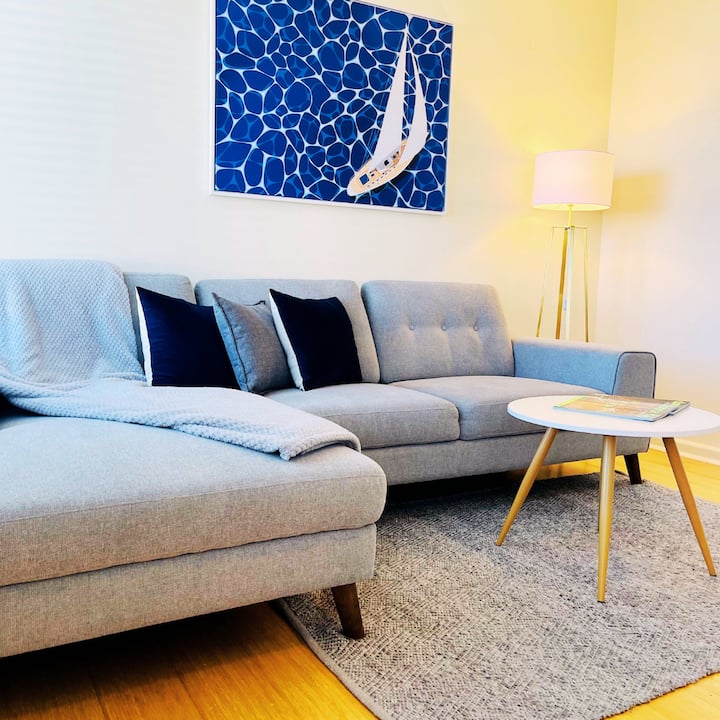 Marina Apartment + Parking+ Location + Views - Hobart