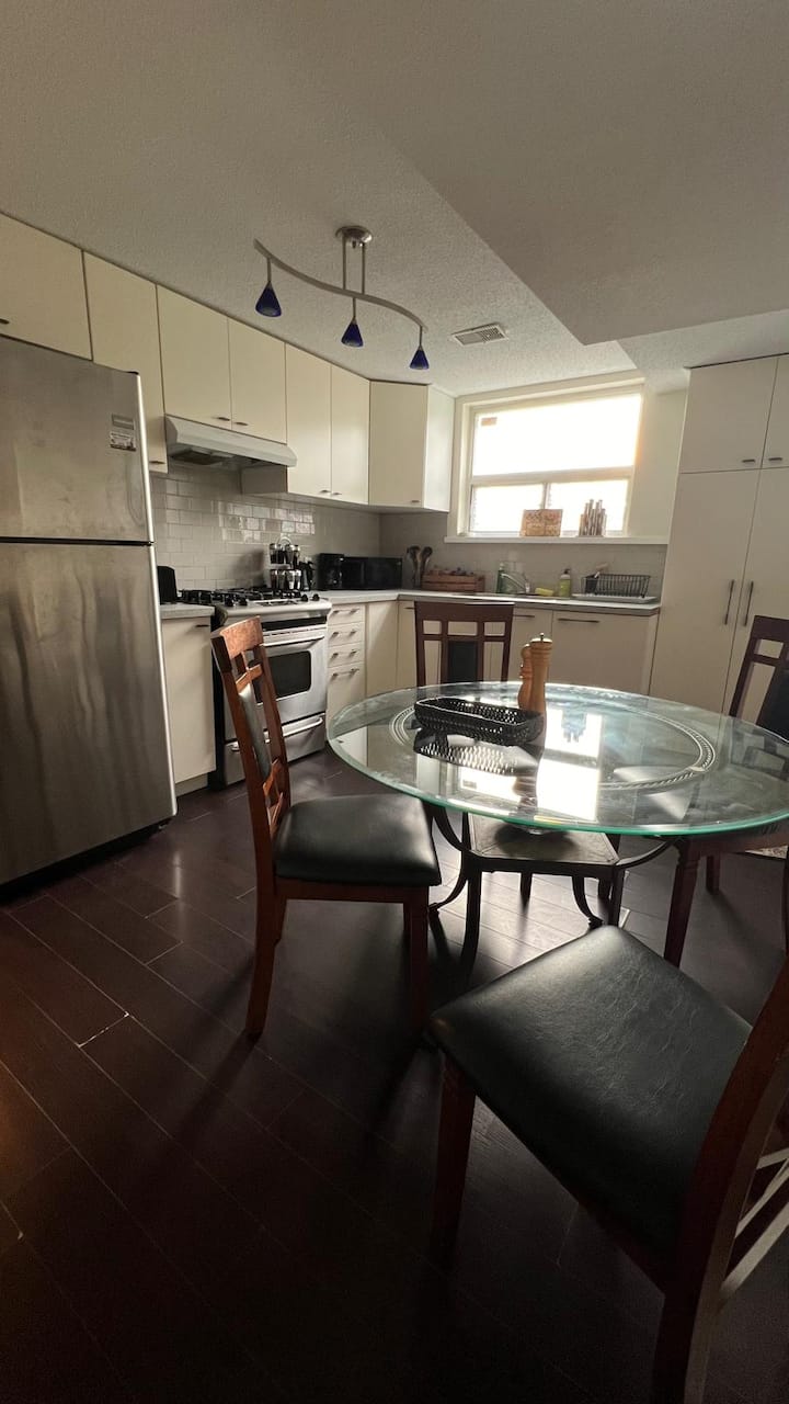 Short Walk To Ttc, And York University, Toronto! - Ontario
