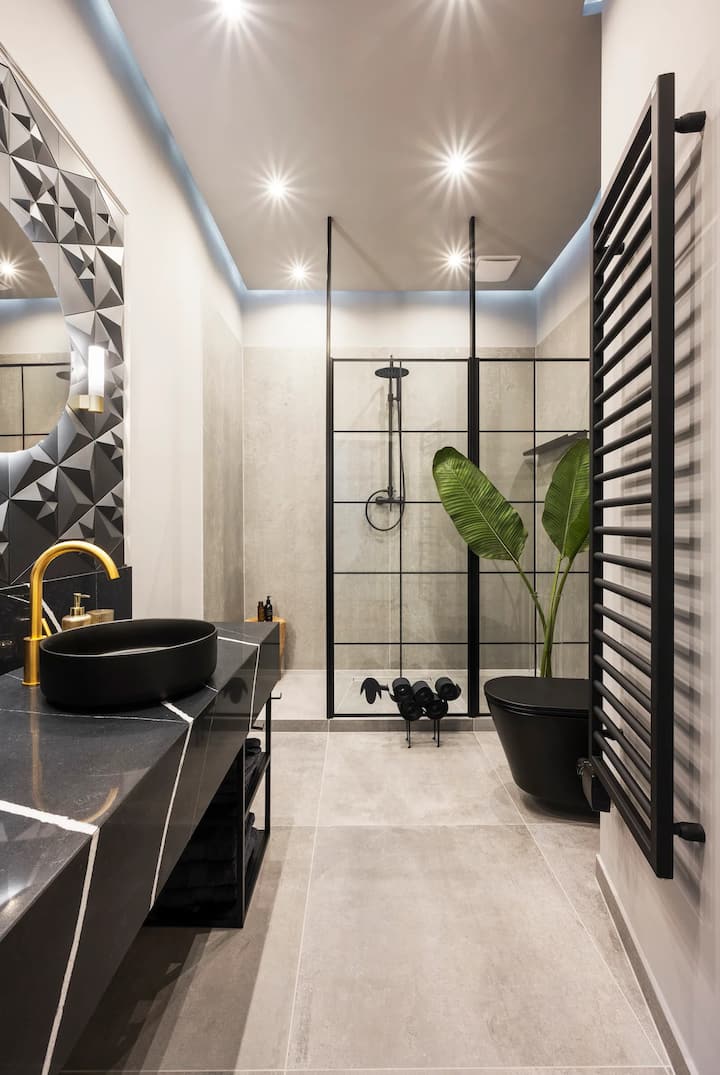 Lovely 3-bedroom Apartment With A Unique Design - Budapest