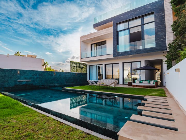 Villa De Luxe - Heated Pool - Family Only - Marrakech