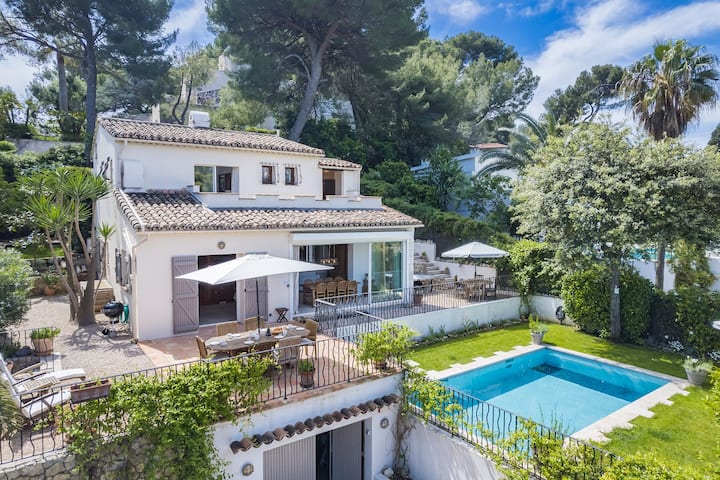 Jdv Holidays Villa Les Pins, Walk To Cafes & Beach - Siena