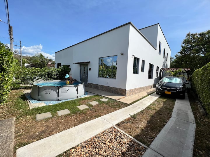 Alquiler De Casa En Melgar Con Piscina Privada - Carmen de Apicalá