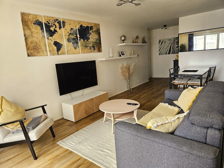 Appartement 2 Pièces - Métro Ligne 14 à 50m - Saint-Ouen