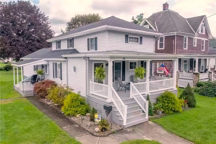 Charming Downtown Dansville Home - Stony Brook State Park, Dansville
