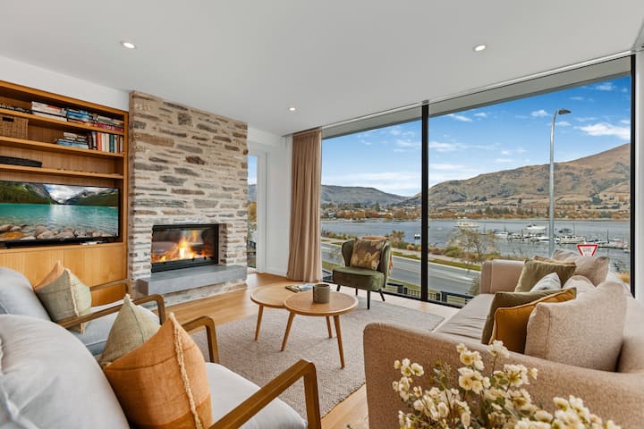 Marina Views - Luxury Apartment - Wanaka