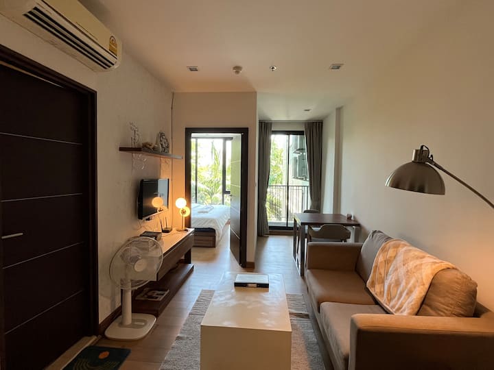 Apartment Near Old Town | Fast Wifi, Wfh Ready -