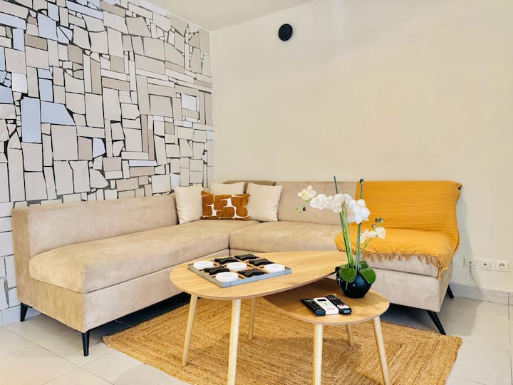 Lili’s Nest,cosy Two Bedroom Apartment@cocodyangré - Abidjan