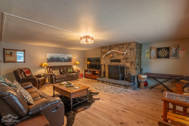 Large Historic Mountain Home - Idaho Springs, CO