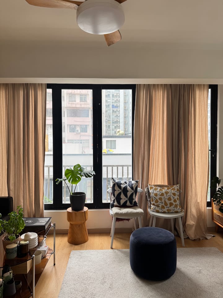 Chic Rooftop & Balcony 1br In Prime Location - Hong Kong