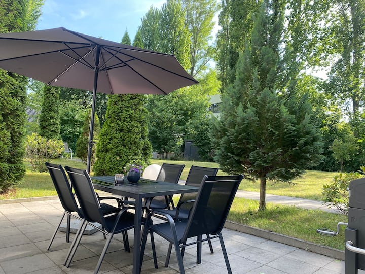Apartment With Terrace And Car Park, Garden Side - Berlin