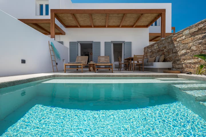One Bedroom Apartment With Private Pool - Ios