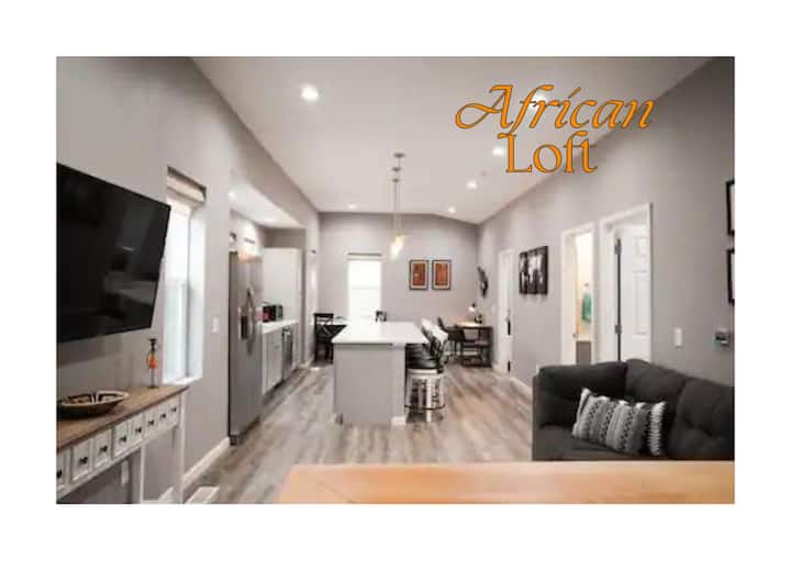 African Loft: Bright Spacious 2 Bedroom Escape - Denver, CO