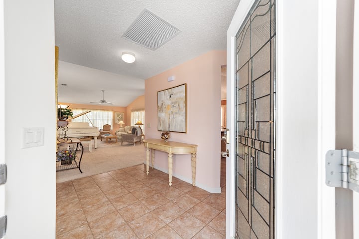 Gracious Light-filled Home W/ Piano And Golf Cart. - The Villages, FL