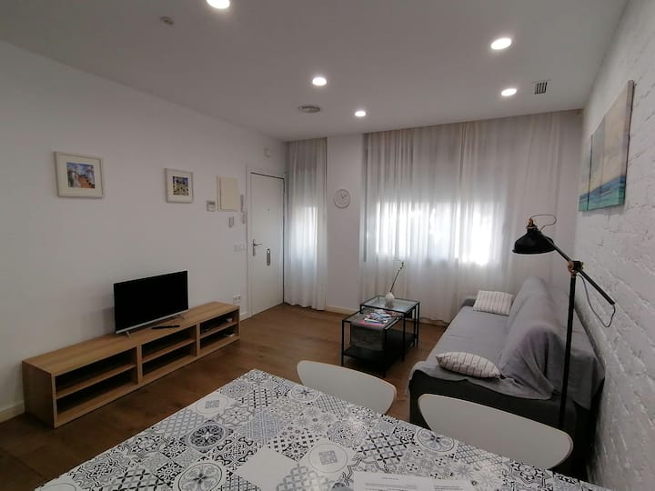 Apartamento Pb 30min Sagrada Familia, 10 Min Playa - El Masnou