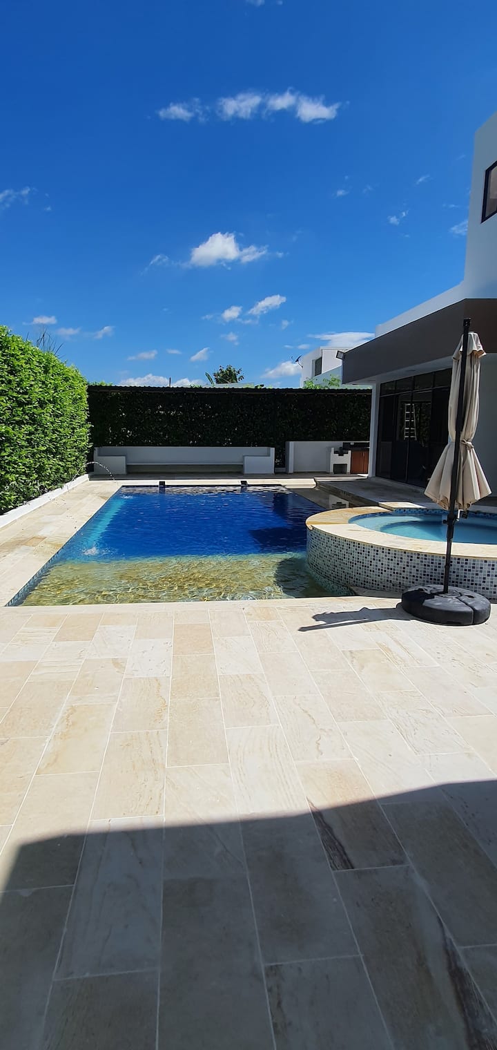 Casa Descanso Lagos Del Peñon - Girardot