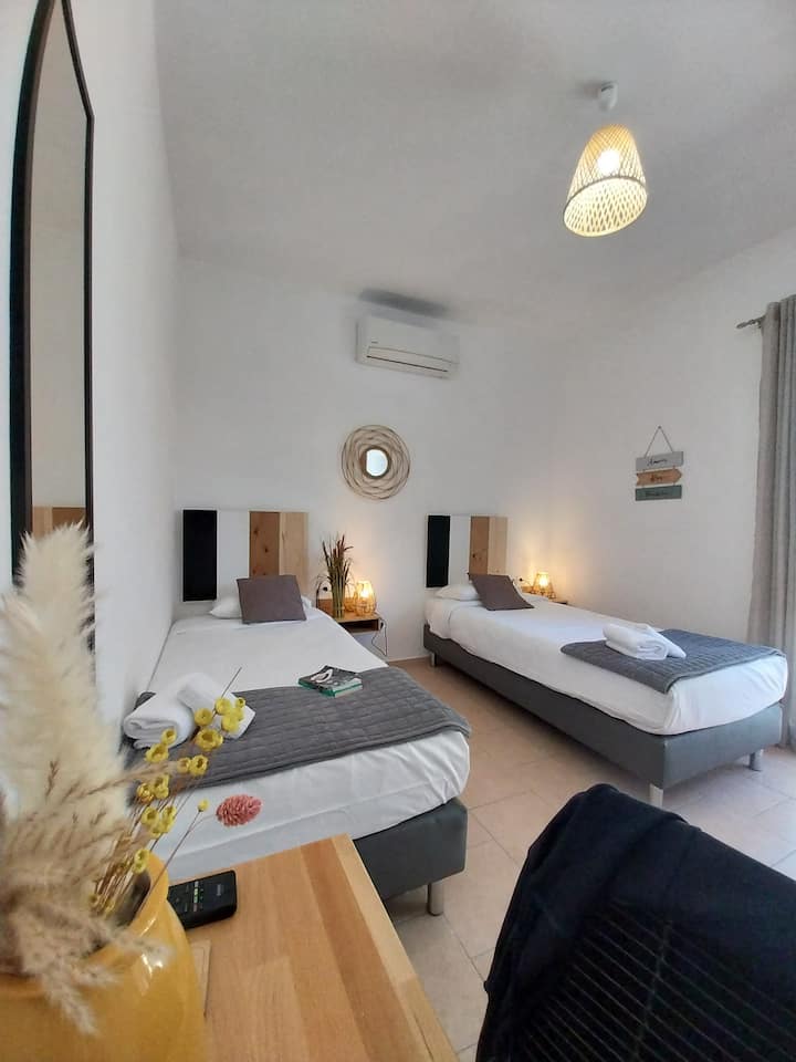 Chambre Twin Economique - Hotel Padolo - - Bonifacio