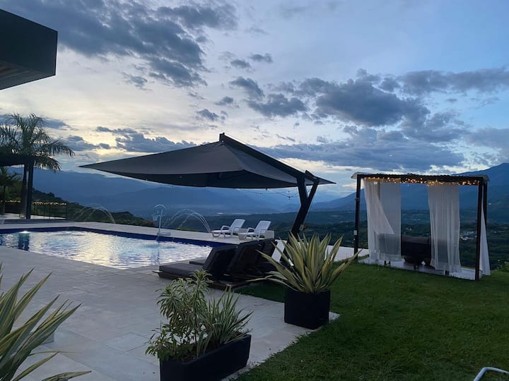 Escape To Paradise @Villadesjasmins_col - Sopetrán