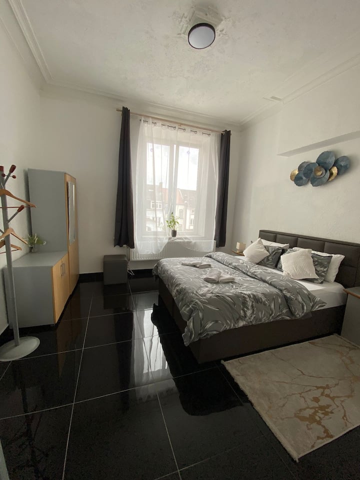 Au Centre Charleroi , Superbe Appartement - Brussels Charleroi Airport (CRL)
