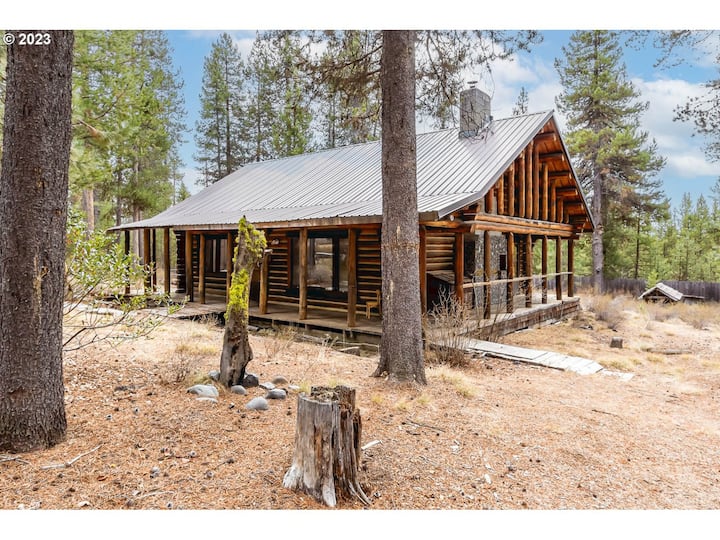 Rustic Log Cabin By Crescent Lake - Odell Lake, OR