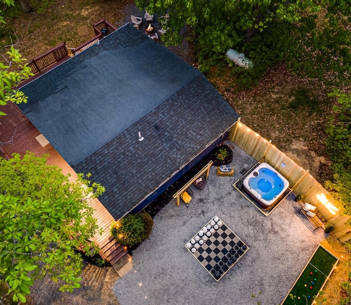 Jax Mountain Getaway*hot Tub, Firepit & Stars - Stanley, VA