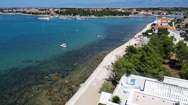 Bungalow Direkt Am Meer Mit Großen Grundstück - Nin