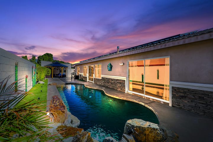 Pool & Game Haven - Kid Friendly Retreat - 코첼라