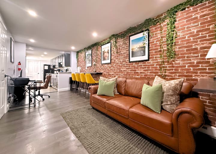 Serene Suite Near Logan Intl/mbta Airport Station - Boston