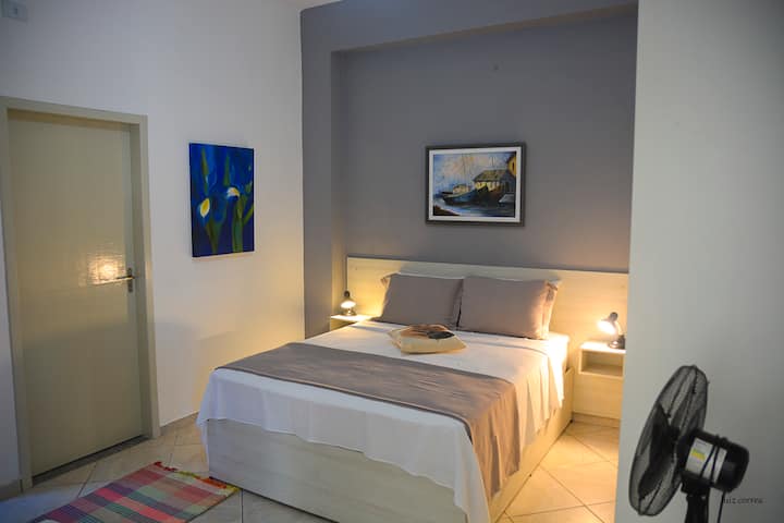 Casa No Centro De Ubatuba Sp Com 2 Dormitórios - Ubatuba