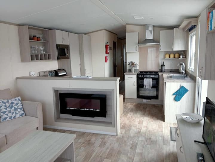 Superior Caravan Near Perranporth With Heated Pool - Perranporth