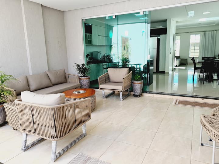 Sobrado Imperial De Alto Padrão, Setor Sudoeste. - Goiânia