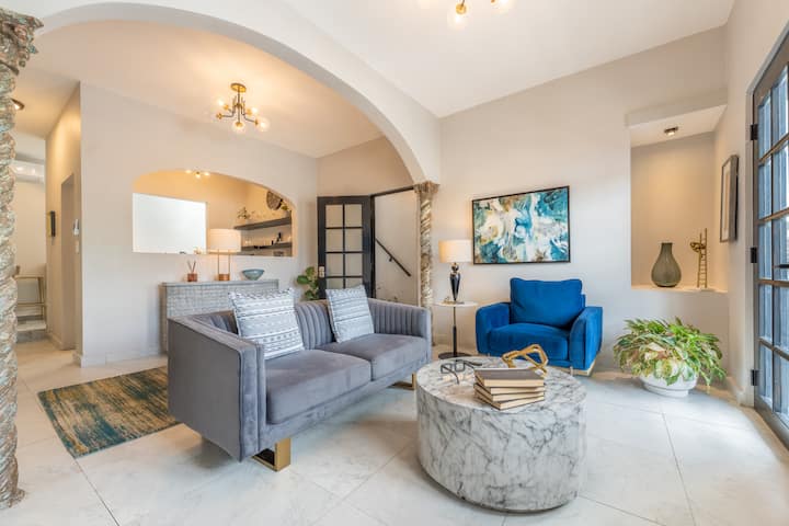 Spacious 3 Br Apt In Miramar With Balcony - San Juan
