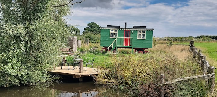The Hideaway, A Converted Living Van On Our Farm! - Tenterden