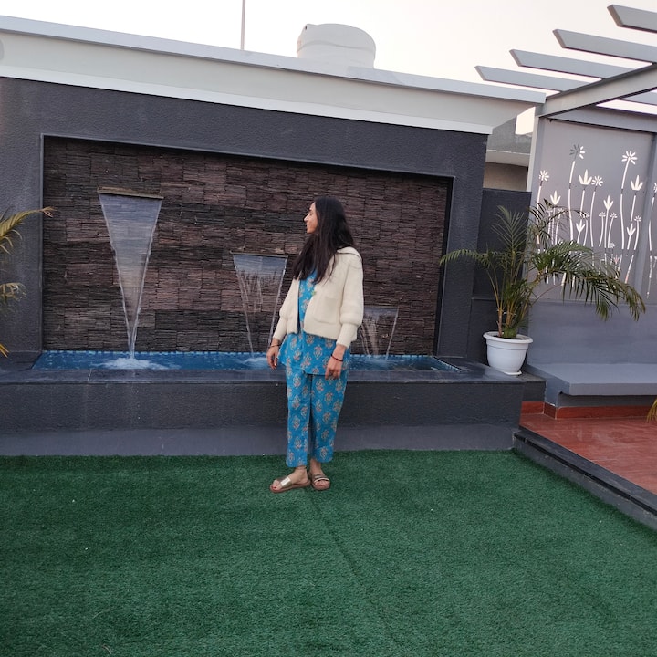 Staymoodyy- Netherland Theme Studio - India