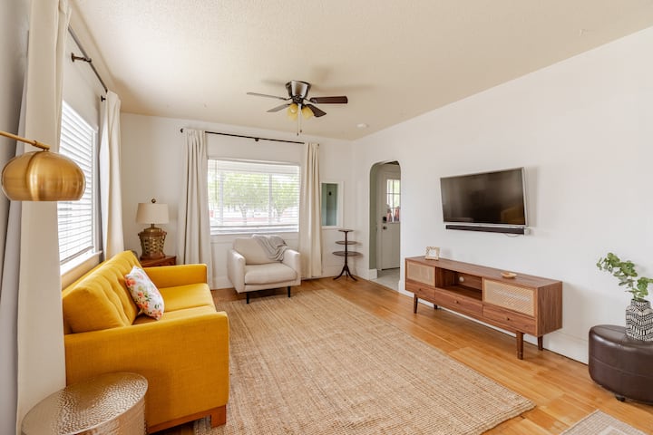 Walkable Downtown, Central A/c: The Sunshine House - Grand Junction, CO