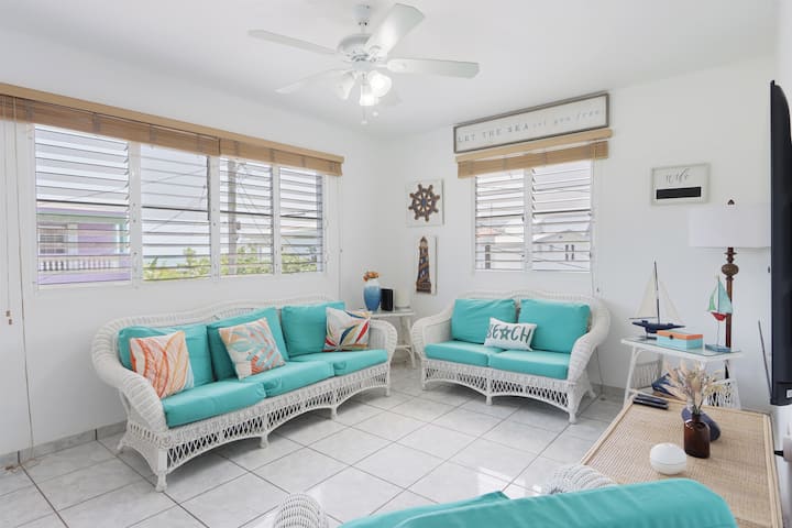 Beachfront House With Pool For 10 Guests - Puerto Rico