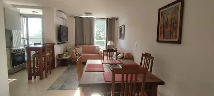 Confort Moderno Ubicación Ideal Para 5+1 - Montevideo