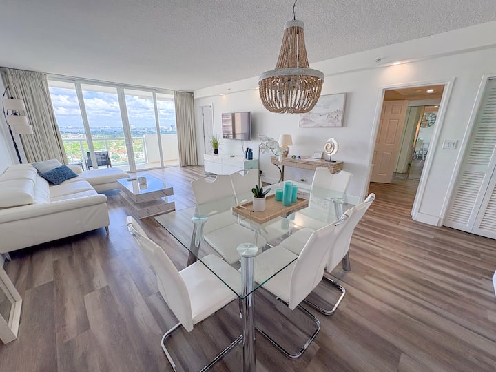 2br · Beach Access · Loungers · Free Valet Parking - Miami Beach, FL