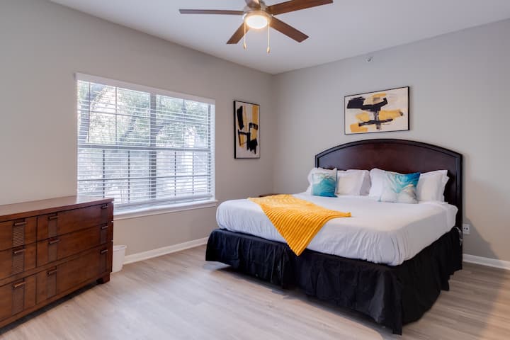 DESCUENTO. Precioso apartamento, ubicación increíble. - Airbnb