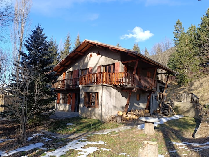 Chalet De Montagne Chaleureux - Briançon