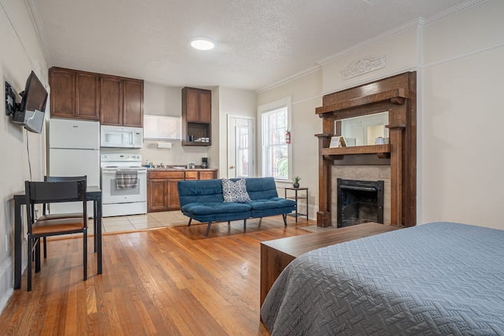 Sunset Heights - Spacious Studio 1 - El Paso, TX