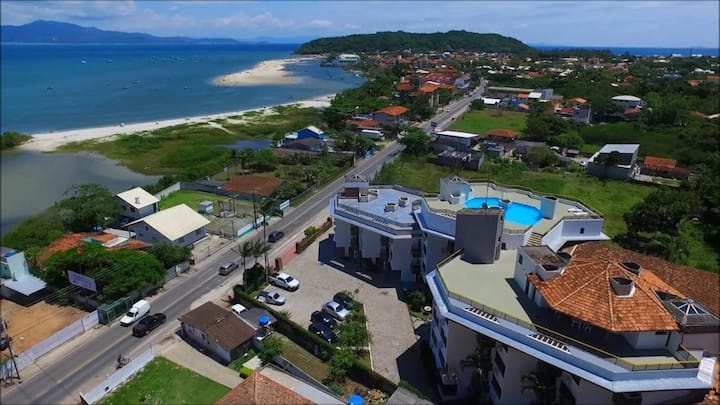 Beautiful 1 Bedroom Apartment | Air, Pool, Parking Space, 24-hour Check-in - Florianópolis