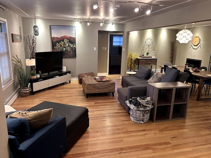 Peaceful Family Ranch Home W/hot Tub & Fire Pit - Lakewood, CO