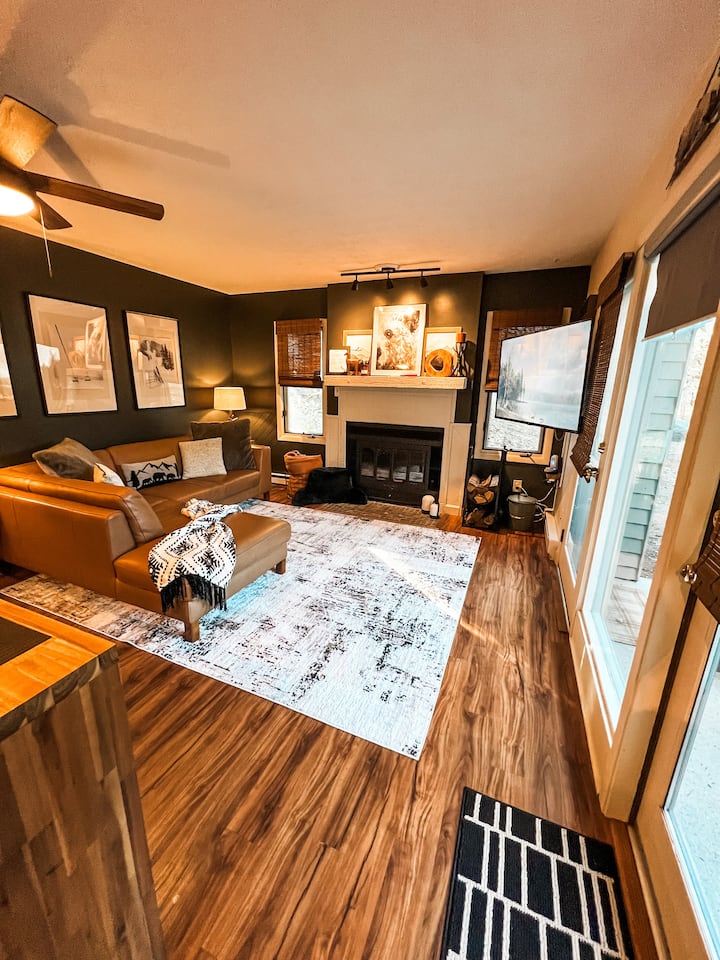 Cozy Lux Condo At Wintergreen Resort - Wintergreen, VA