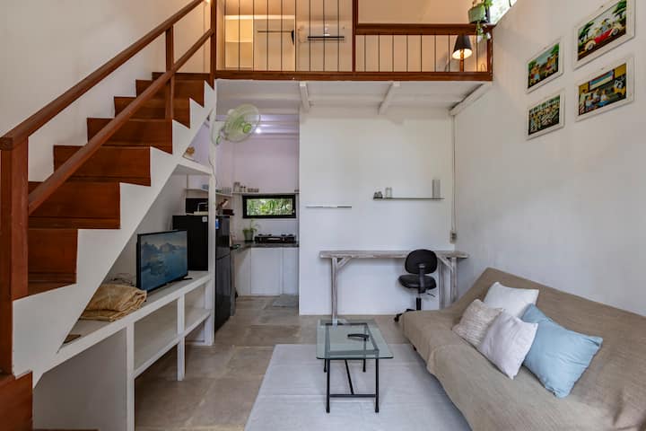Dermaga Loft 1, A Self-contained - 세미냑