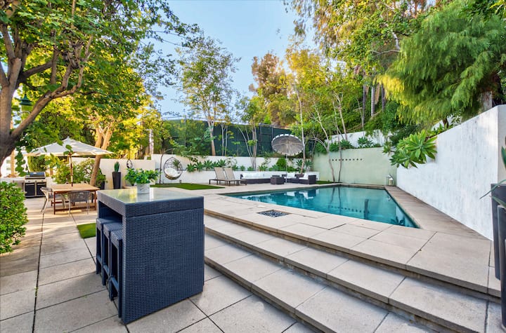 The Hills Villa-pool,sauna,tennis Court,5*location - Los Angeles, CA