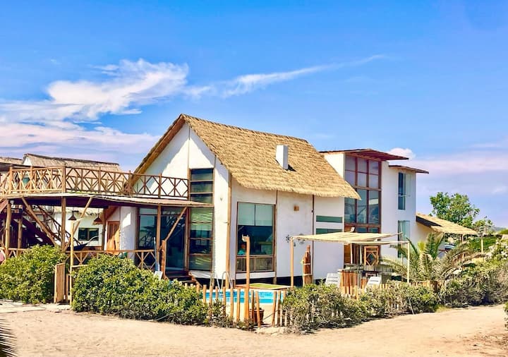 Acogedora Casa De Playa. Inmejorable Ubicacion. - San Clemente