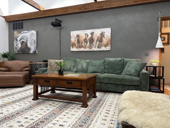 Cheerful 3 Bedroom Home In Uptown Pagosa Springs - Pagosa Springs, CO