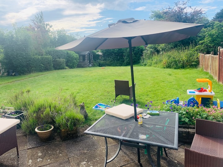Spacious 2 Bedroom Detached House In Tettenhall. - Wolverhampton