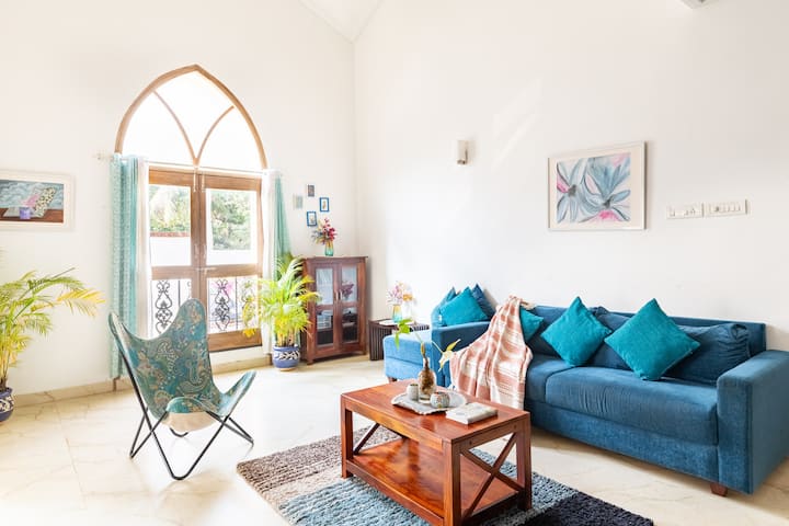 Luxury Duplex Villa With Swimming Pool In Siolim - Goa